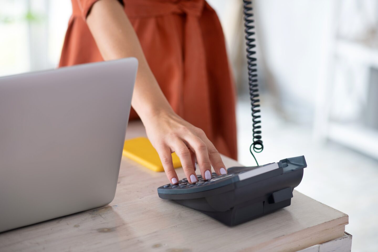 A Guide to Zayo's Handsets — Poly - Zayo